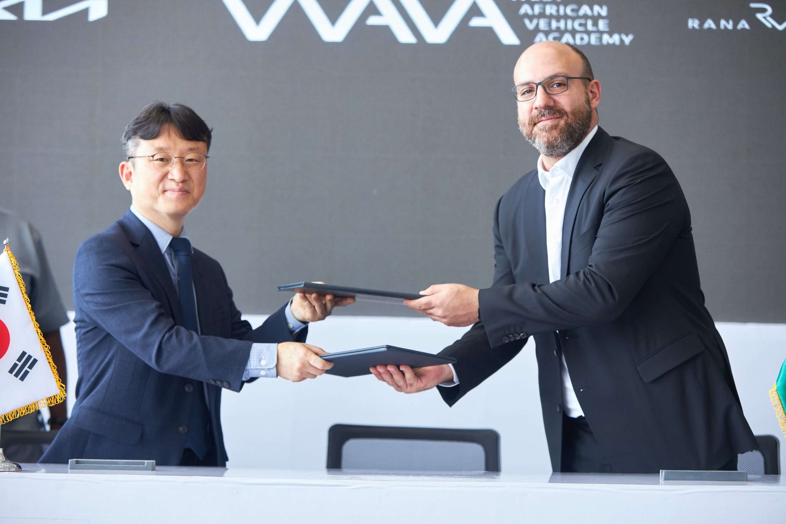 كيا توقع مذكرة تفاهم مع رنا موتورز لتطوير مجالات التدريب لفئة المركبات ...